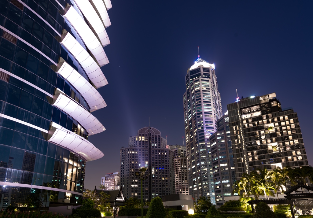 โค้งท้ายปี 67 เดือด! อสังหาฯอัดโปรเด็ด ชิงกำลังซื้อ